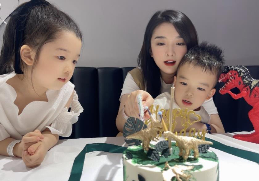 After divorcing Wu Yating, Wang Lixin shared a video of his sons and ...