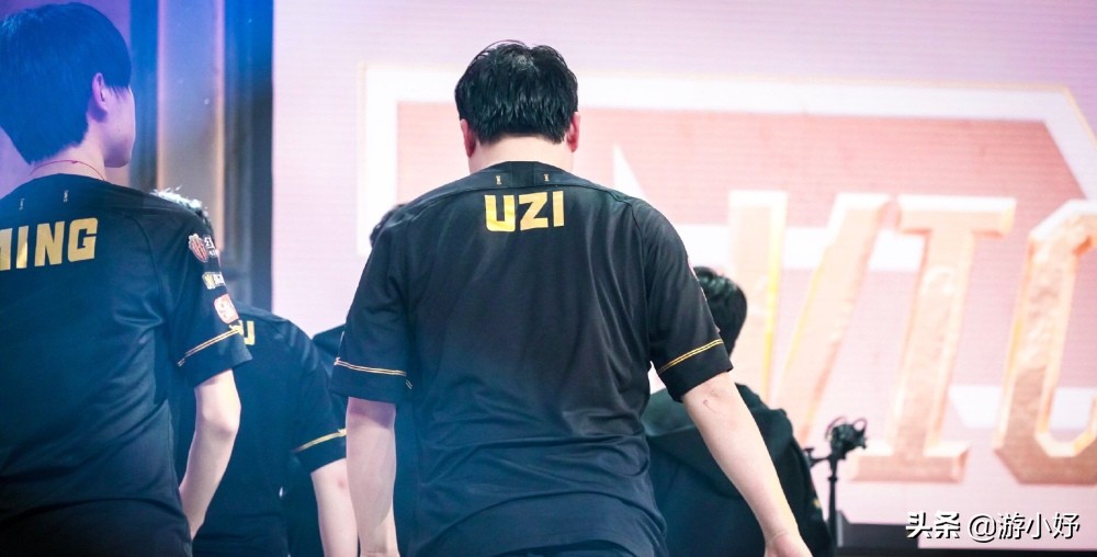 JDG team members complain about Uzi and change dishes, Loken bluntly said that Uzi is annoying ...