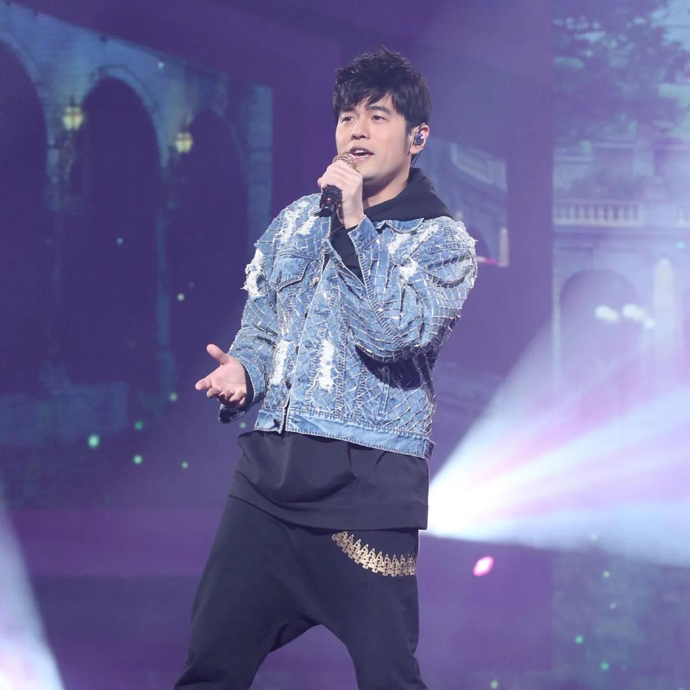 Which one of JJ Lin and Jay Chou has a higher musical background? - iNEWS
