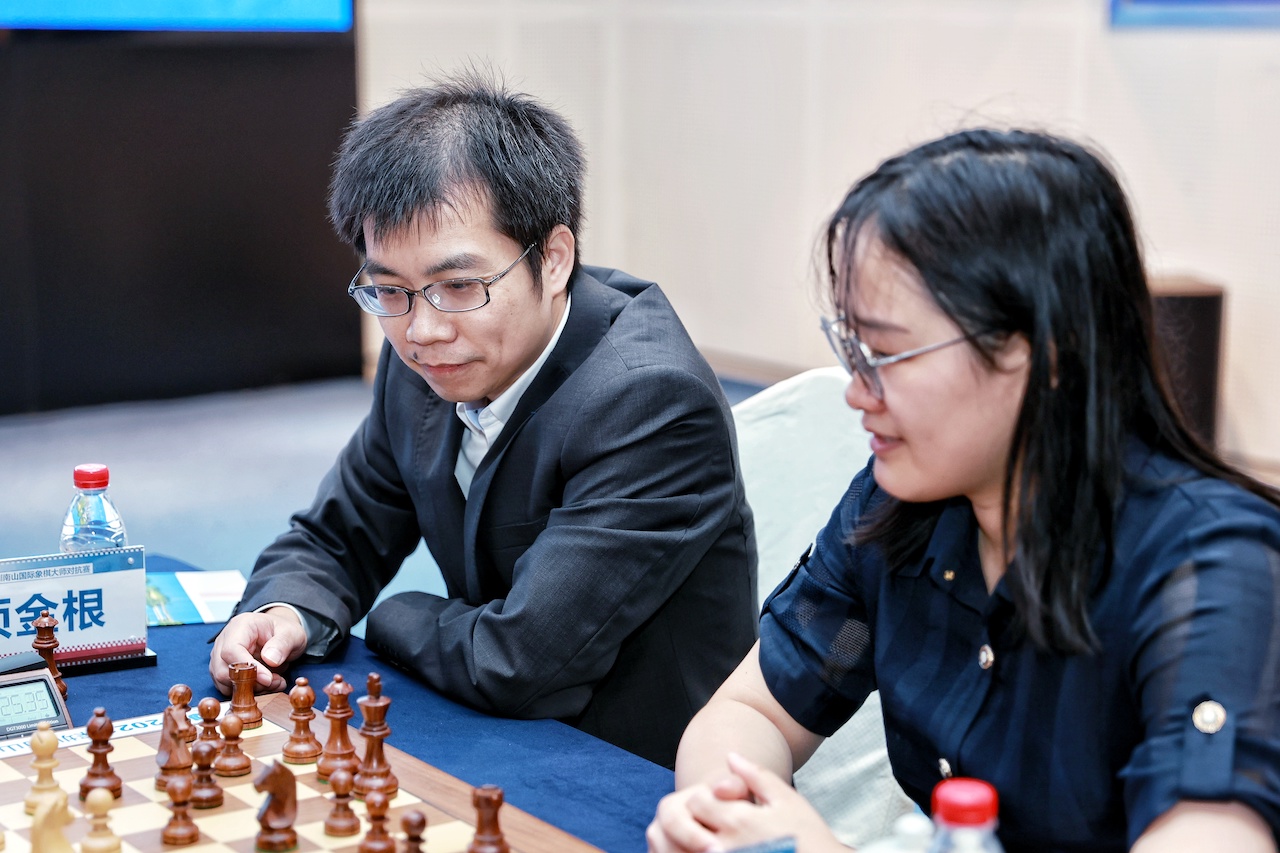 Master chess player partner with business educators Nanshan ...