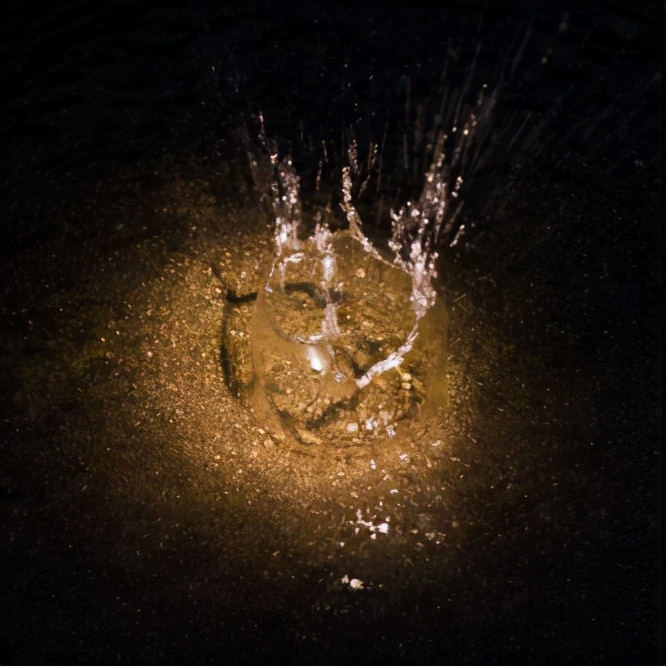 The torture in ancient punishments constantly dripped water to ...