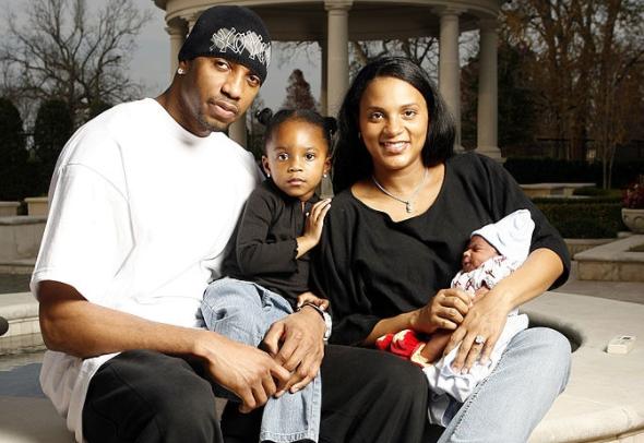 42-year-old McGrady took a photo with her daughter, his beard is all ...
