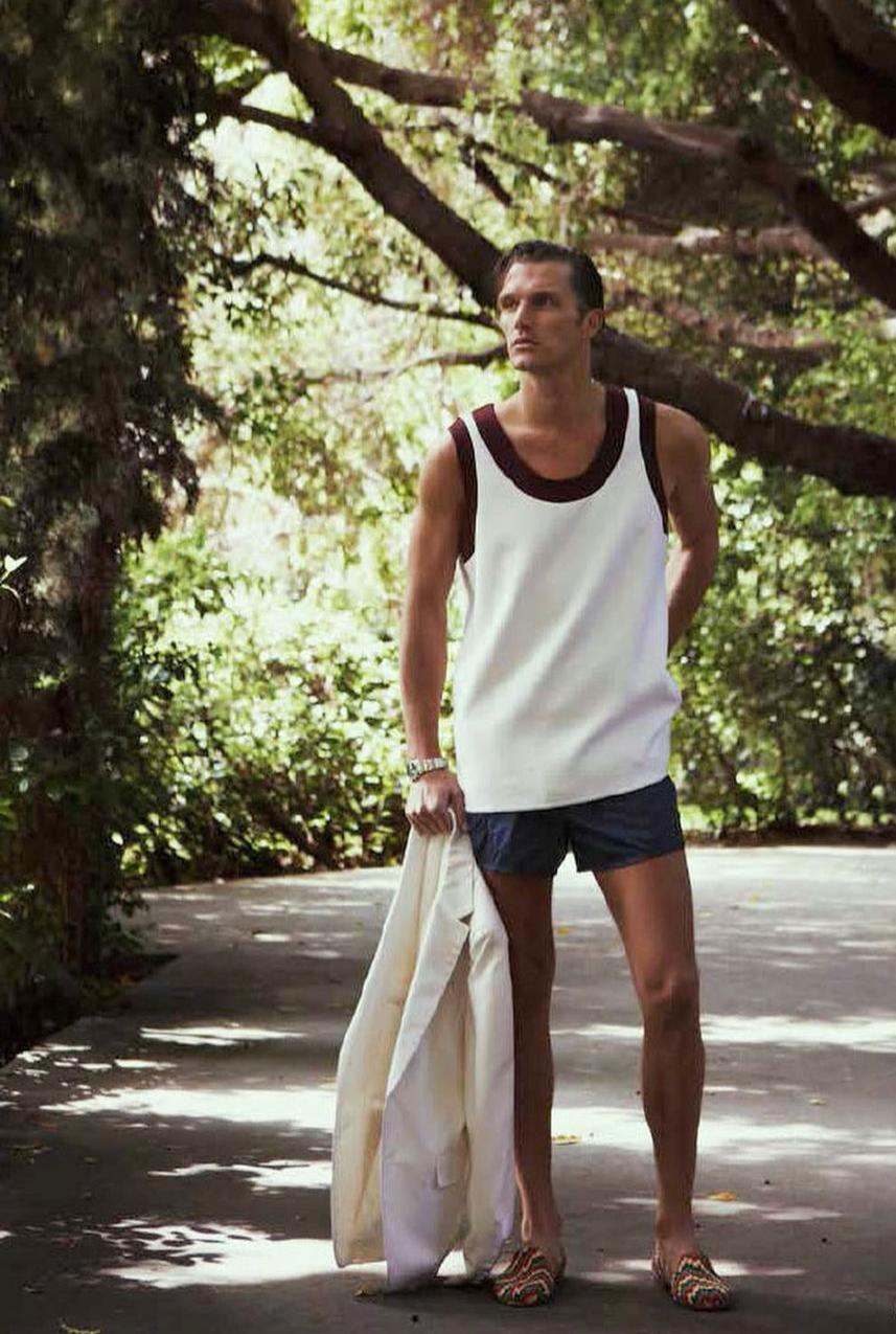 39-year-old super male model released a recent photo, easily Slay off ...