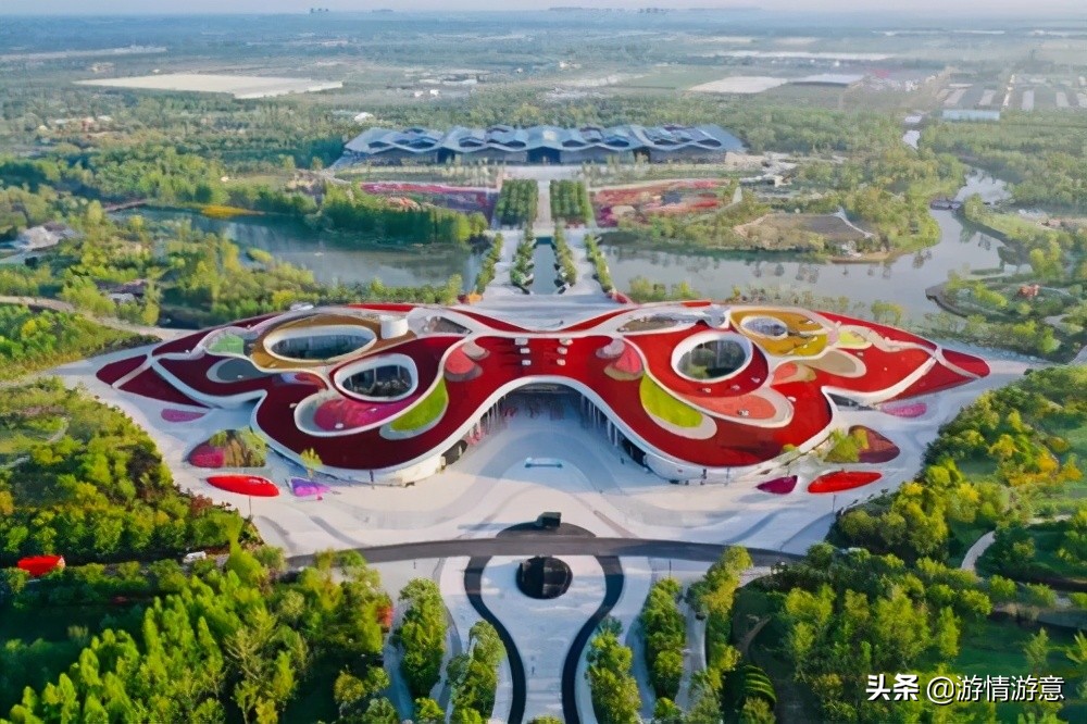 10,000 acres of flower sea, six gardens and six halls, city villages ...