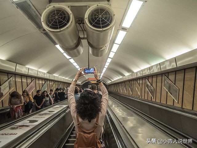 Once Hungary was conquered by the Huns, now Hungary has only one city ...