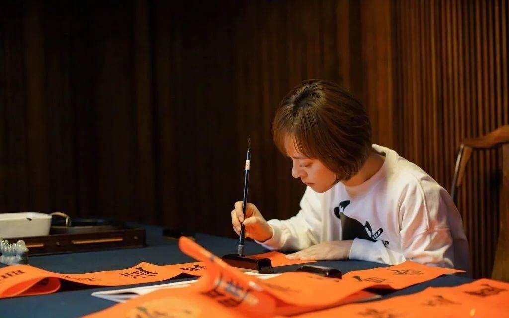 The heavenly king Guo Fucheng also plays calligraphy, the characters ...