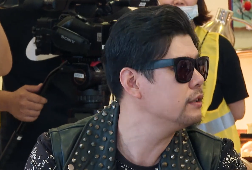 Huang Bo and Deng Chao participated in the imitation competition. I can ...