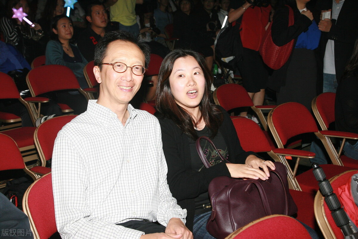 Fu Mingxia's stubborn love history conquered 4 men by fame, and married ...