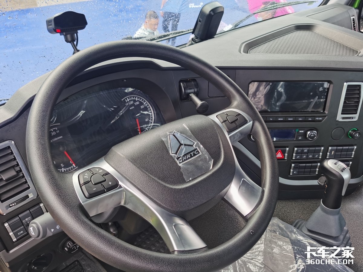 SINOTRUK HOWO V7-X engineering vehicle king returns, where does this ...