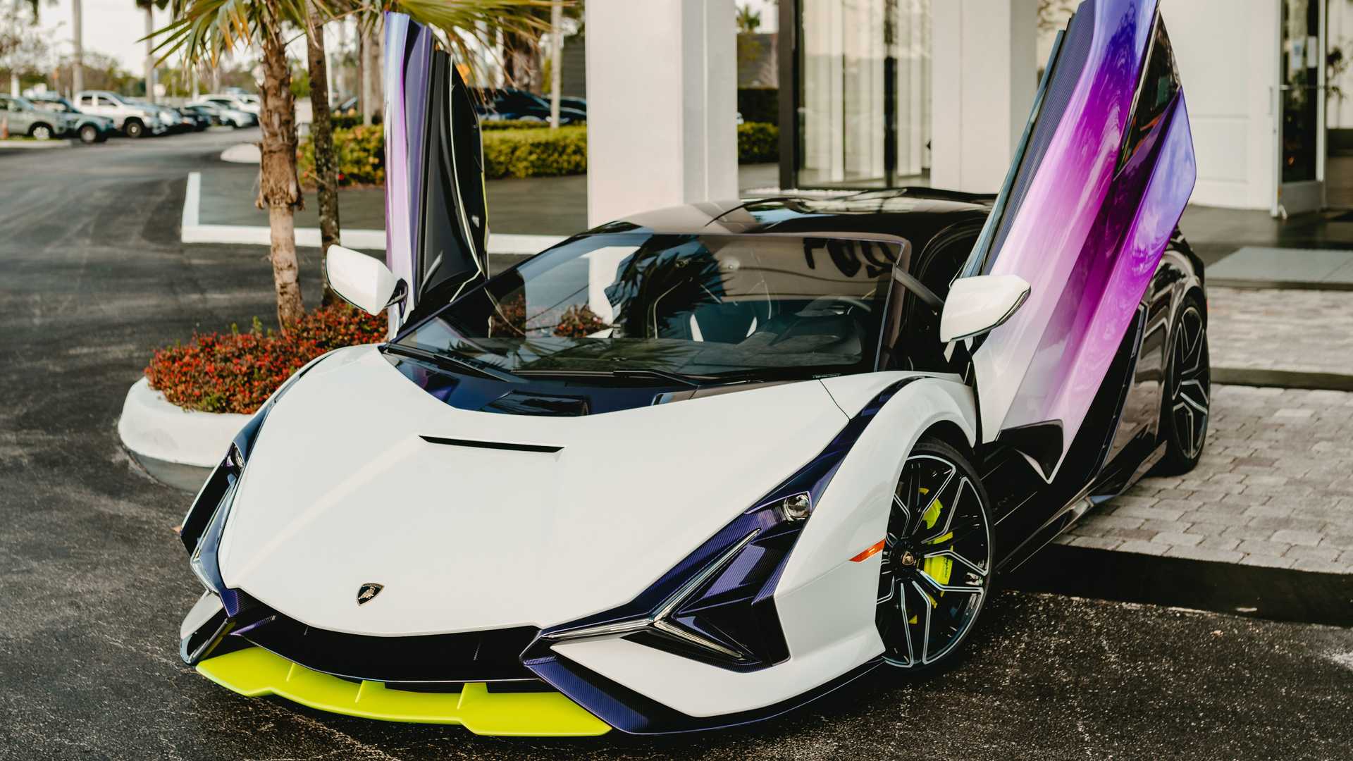 This Lamborghini Sian is cool, using gradient purple body, pricing ...