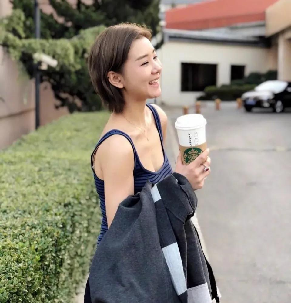 Li Xiaomeng: Debut for 20 years, fell in love with Wang Lei for 15 ...