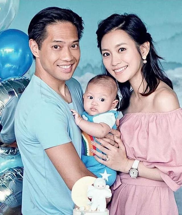 It's too wide to be a big one, young model Wu Zhiheng takes pleasing her husband as a career ...