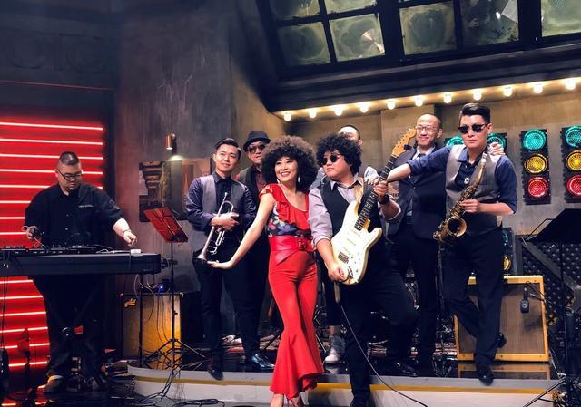 Chinese "Disco Queen" Zhang Qiang, 30 years ago, no one was more ...