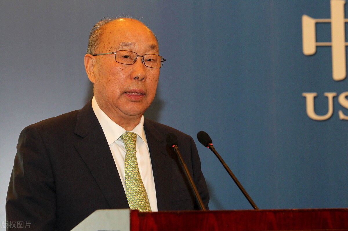 Shuanghui Group's "father and womb fight": How to solve the general ...