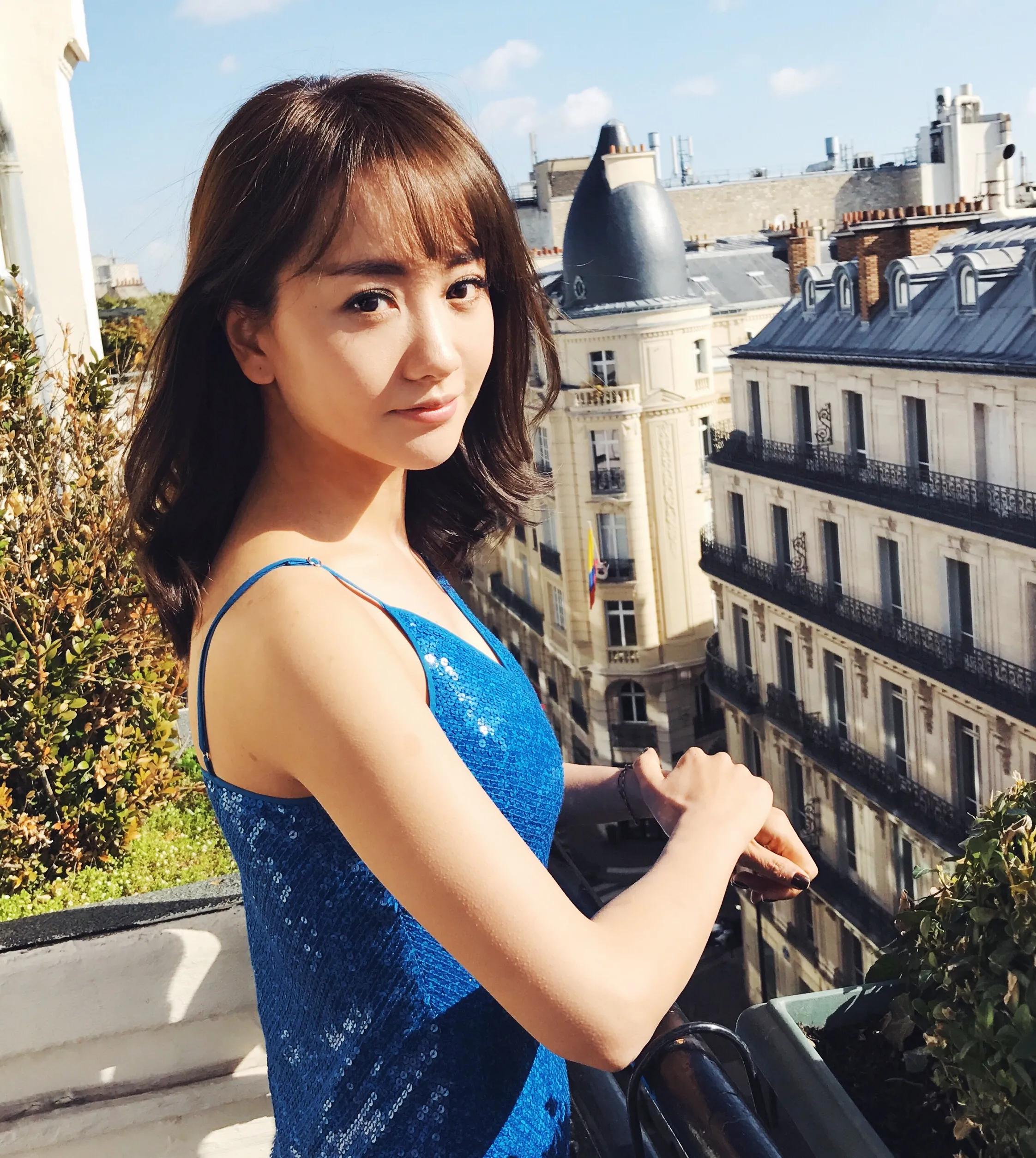 Yang Rong stunning everyone at a glance - iNEWS