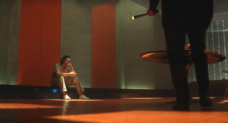 "Loki": After the time controller is damaged, how does Loki escape from ...