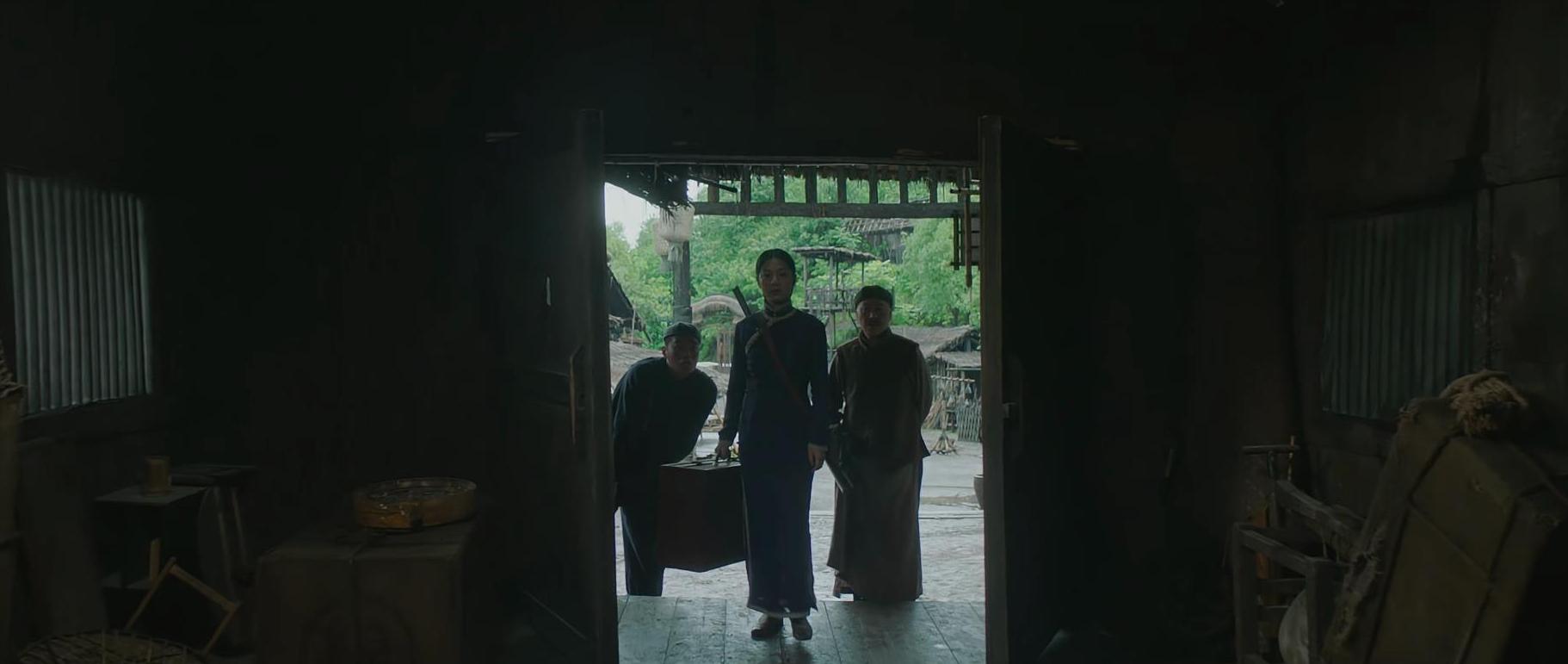 Water Monster 2: Black Wood Forest-Thriller at the beginning, tears at ...