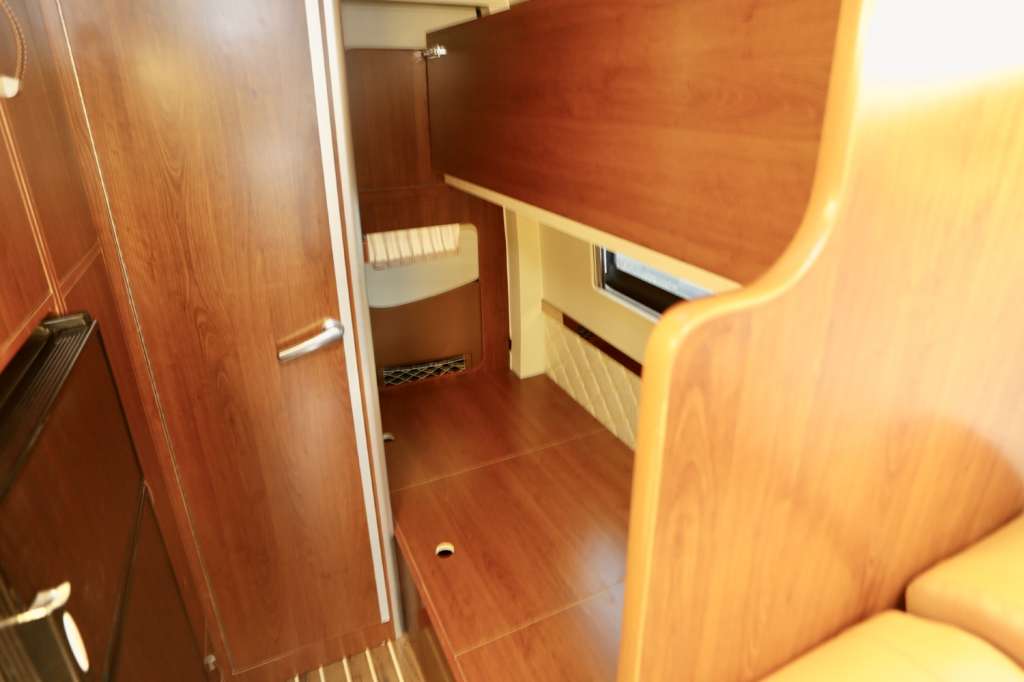 21 Euromonitor RVs released, 2.8T China VI diesel engine matched with 6AT gearbox - iNEWS