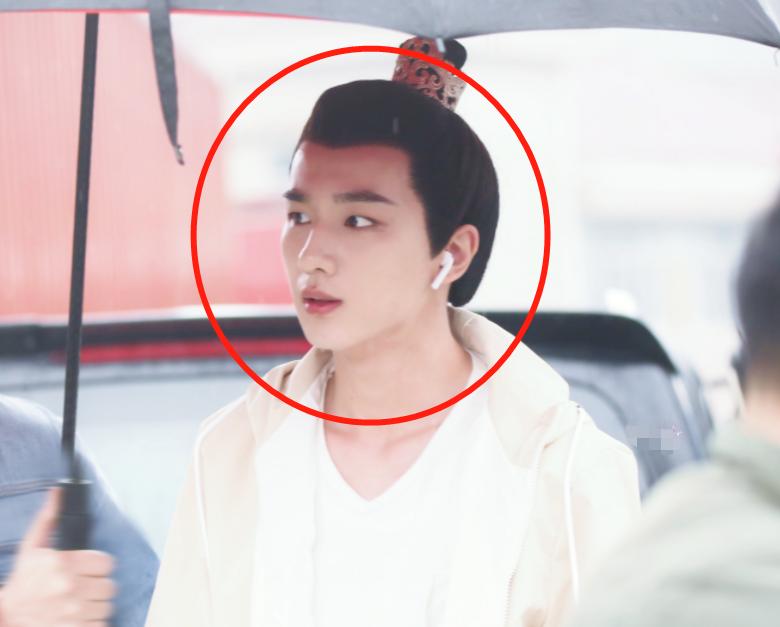Li Hongyi hit another new drama, suspected to be dissatisfied with the ...