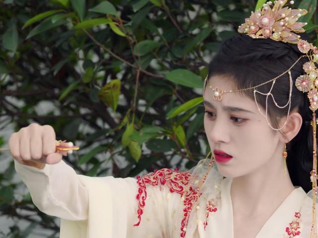 "The Legend of Jianan" officially launched, Ju Jingyi has various ...