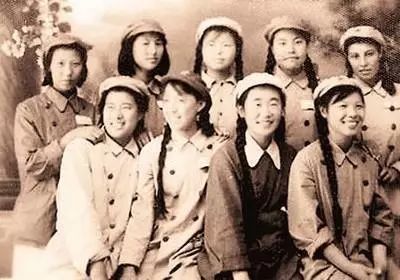 In the 1950s, "Eight Qianxiang Female Tianshan", why is Wang Zhen to ...