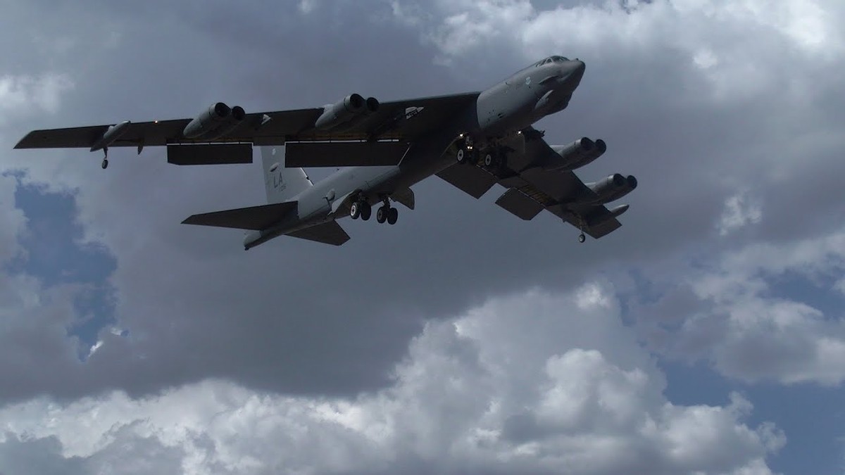 The test of the B52 hypersonic weapon failed, the two-aircraft ...