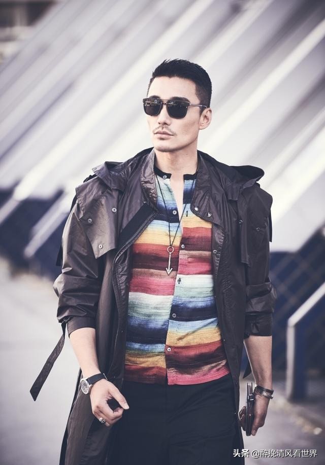 50-year-old Hu Bing still maintains a model-like figure with well ...