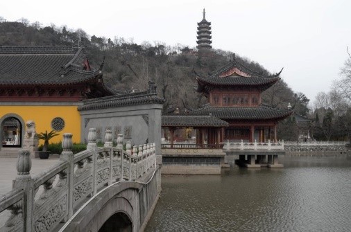 Li Shutong: Half-life prosperous and half-life monk, let go of one ...