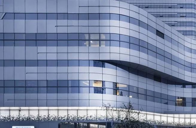 What are the classification of curtain walls and their cost structure? - iNEWS