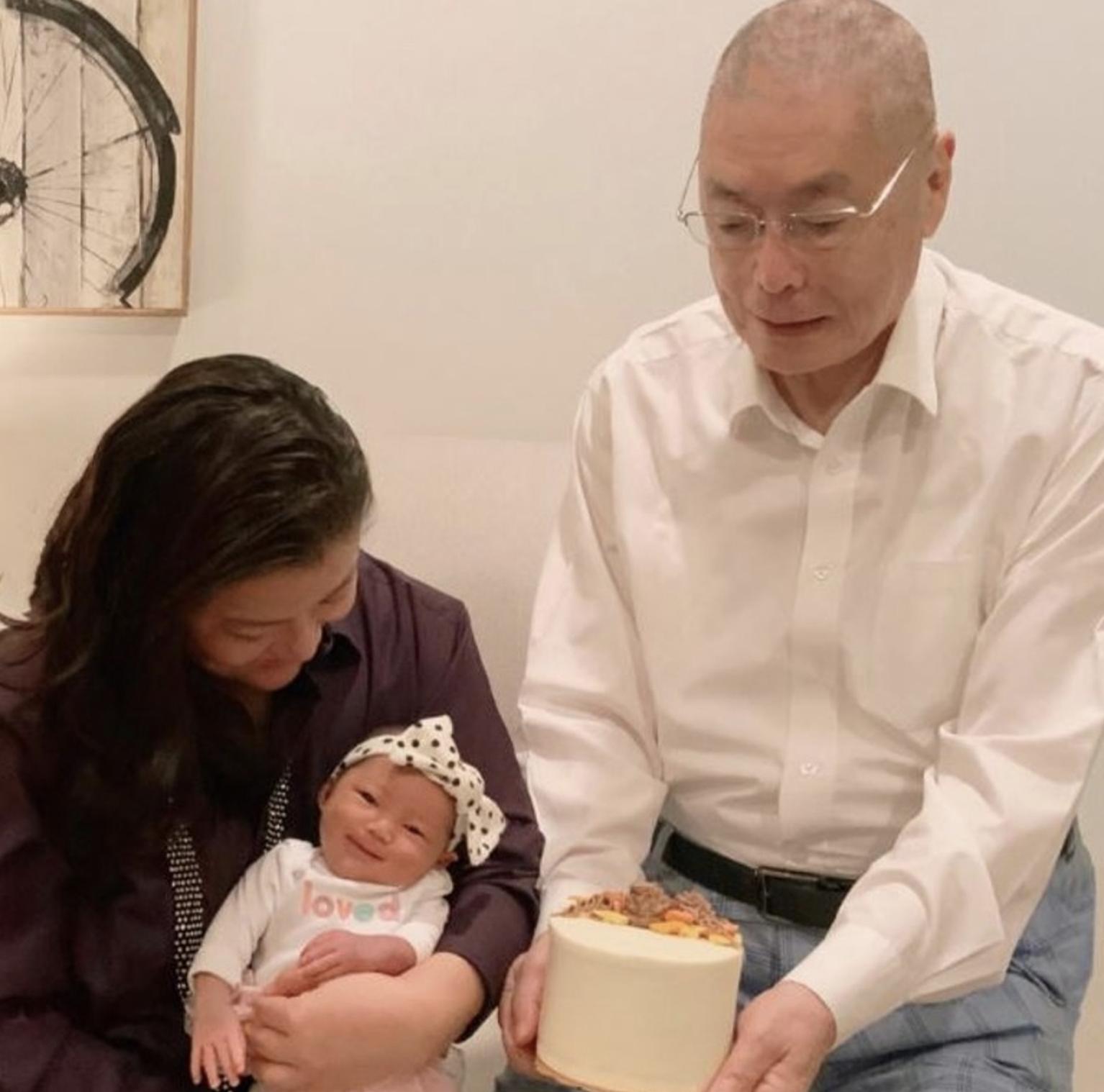 82-year-old Liu Shikun was about to fight for 3 children, choked up a ...