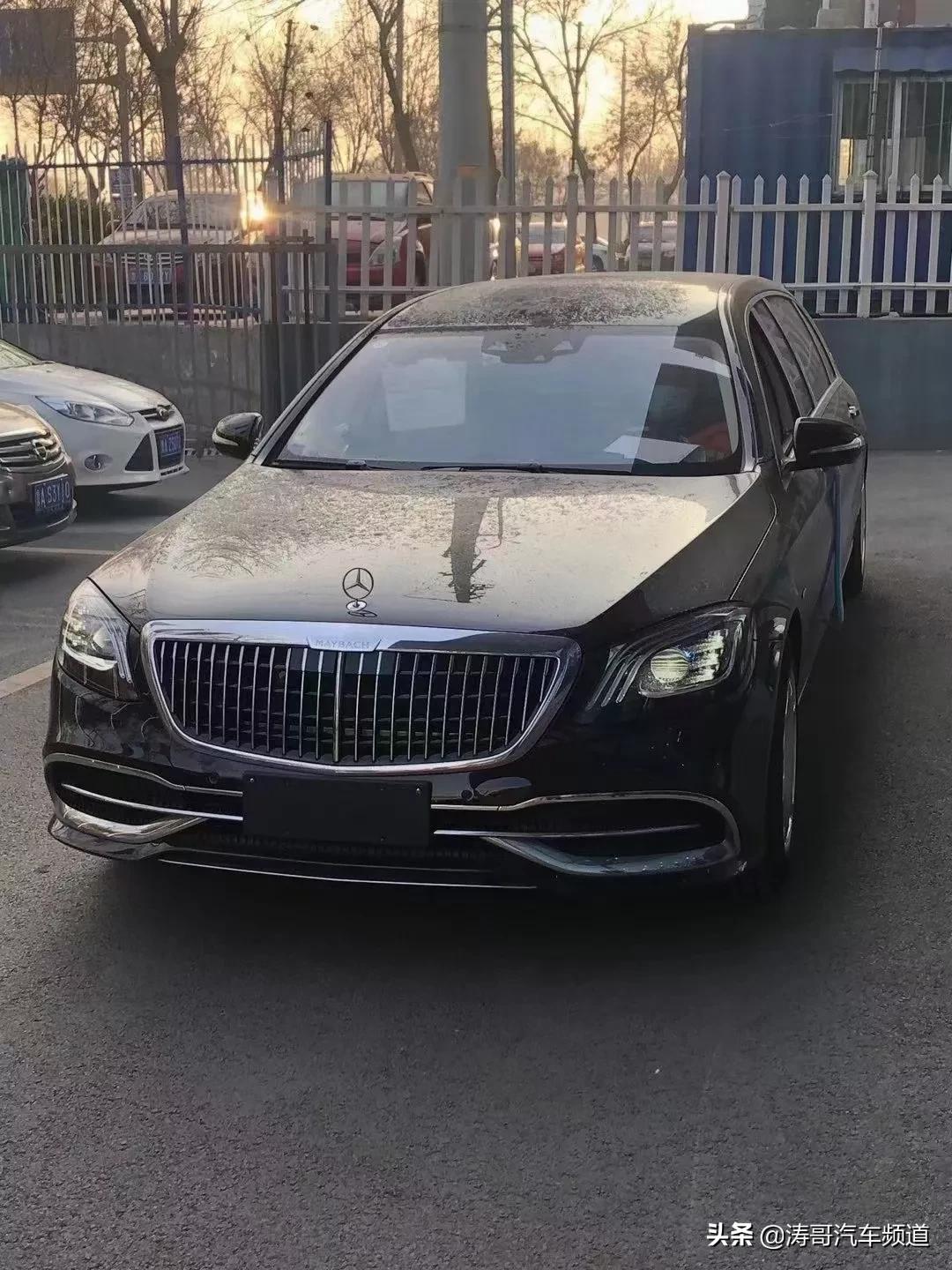 A real shot of 12.88 million Mercedes-Benz S680 Pullman, a walking ...