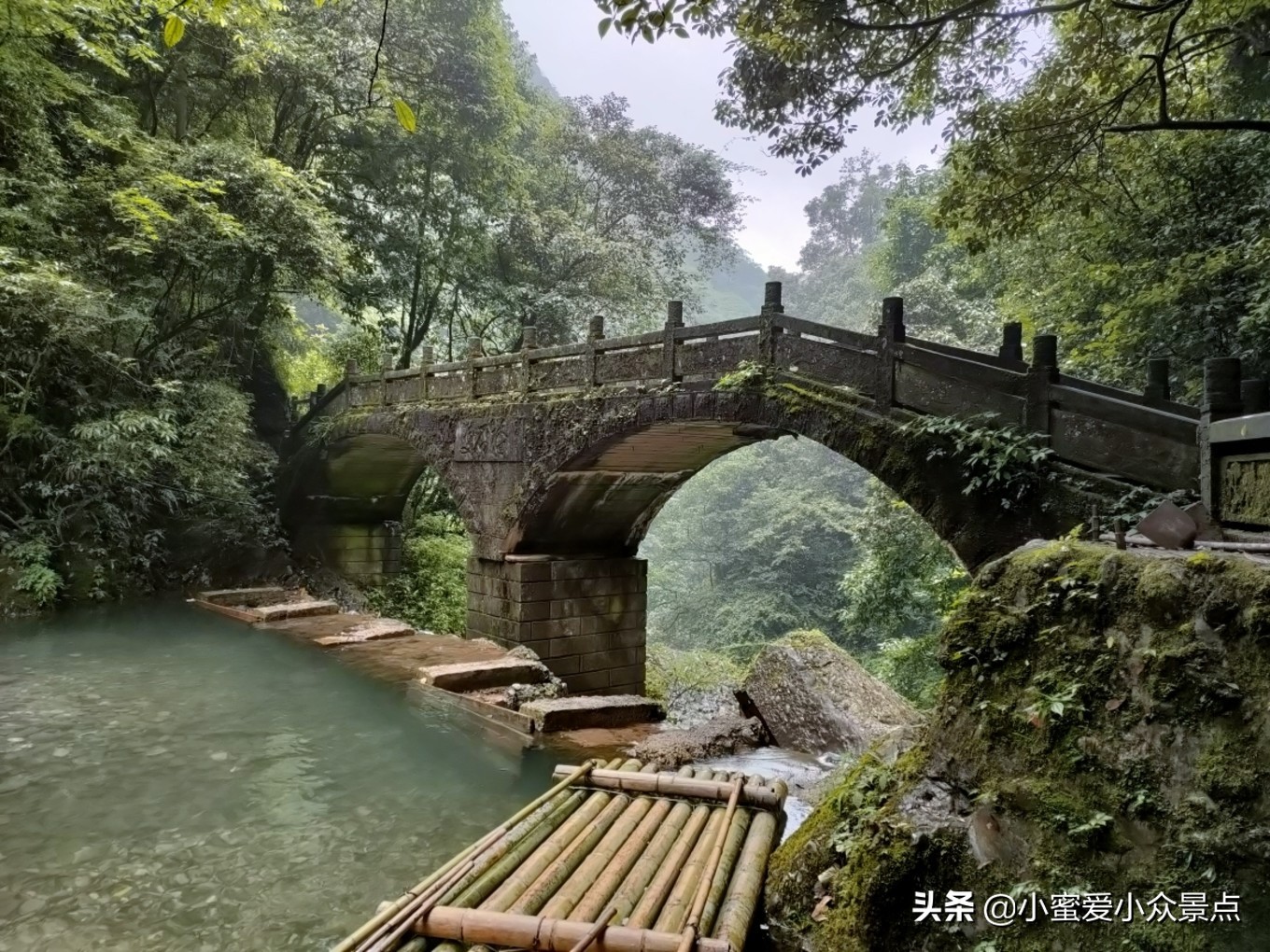 I "oxygen" you!Three steps and one waterfall, five steps and one pool ...