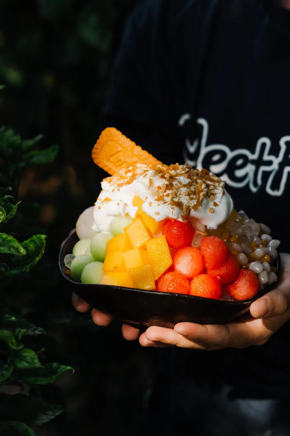 The fresh taro fairy "Lychee Ice" has 13 layers. You want to wear a ...