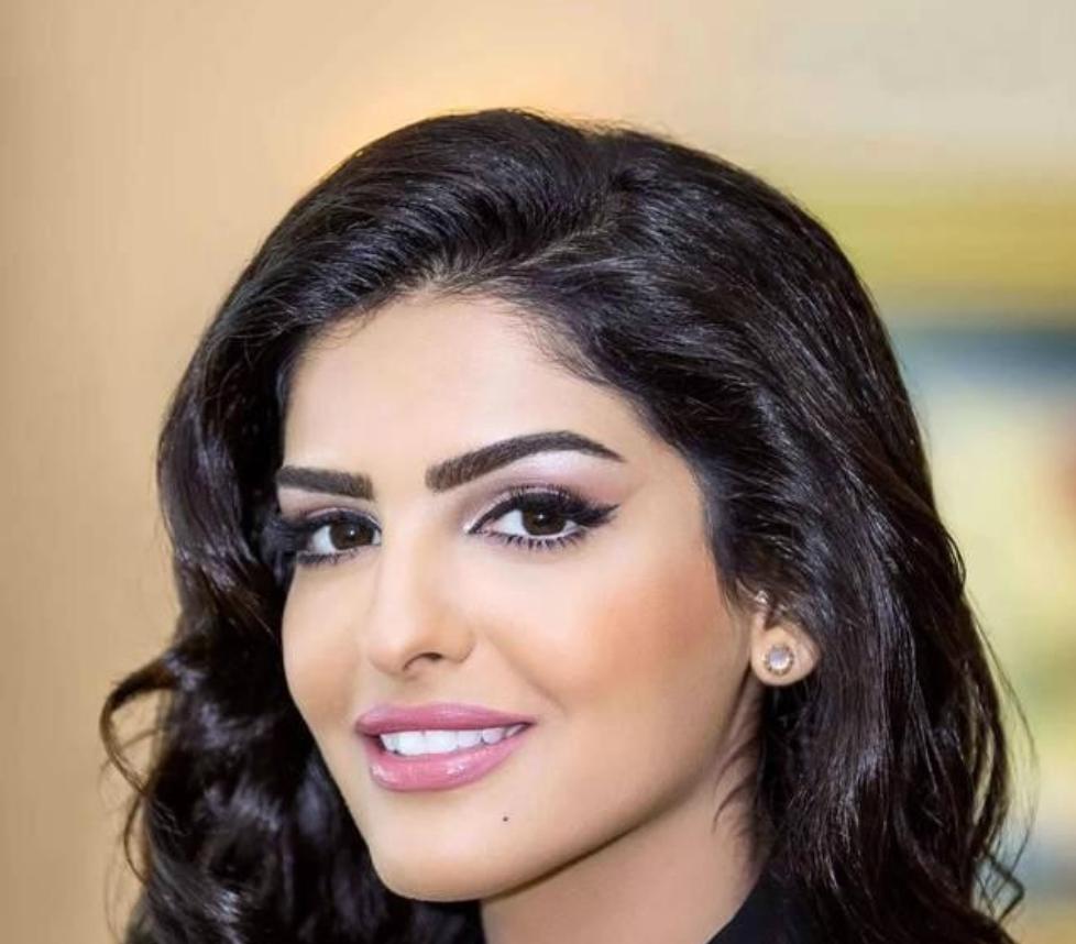 Saudi Arabia's "most beautiful princess" Amina: defending feminism ...