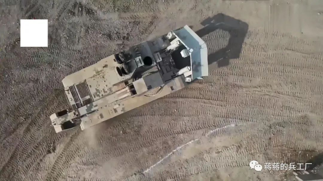 71 Group Army GCZ-112 multi-purpose crawler engineering vehicle ...