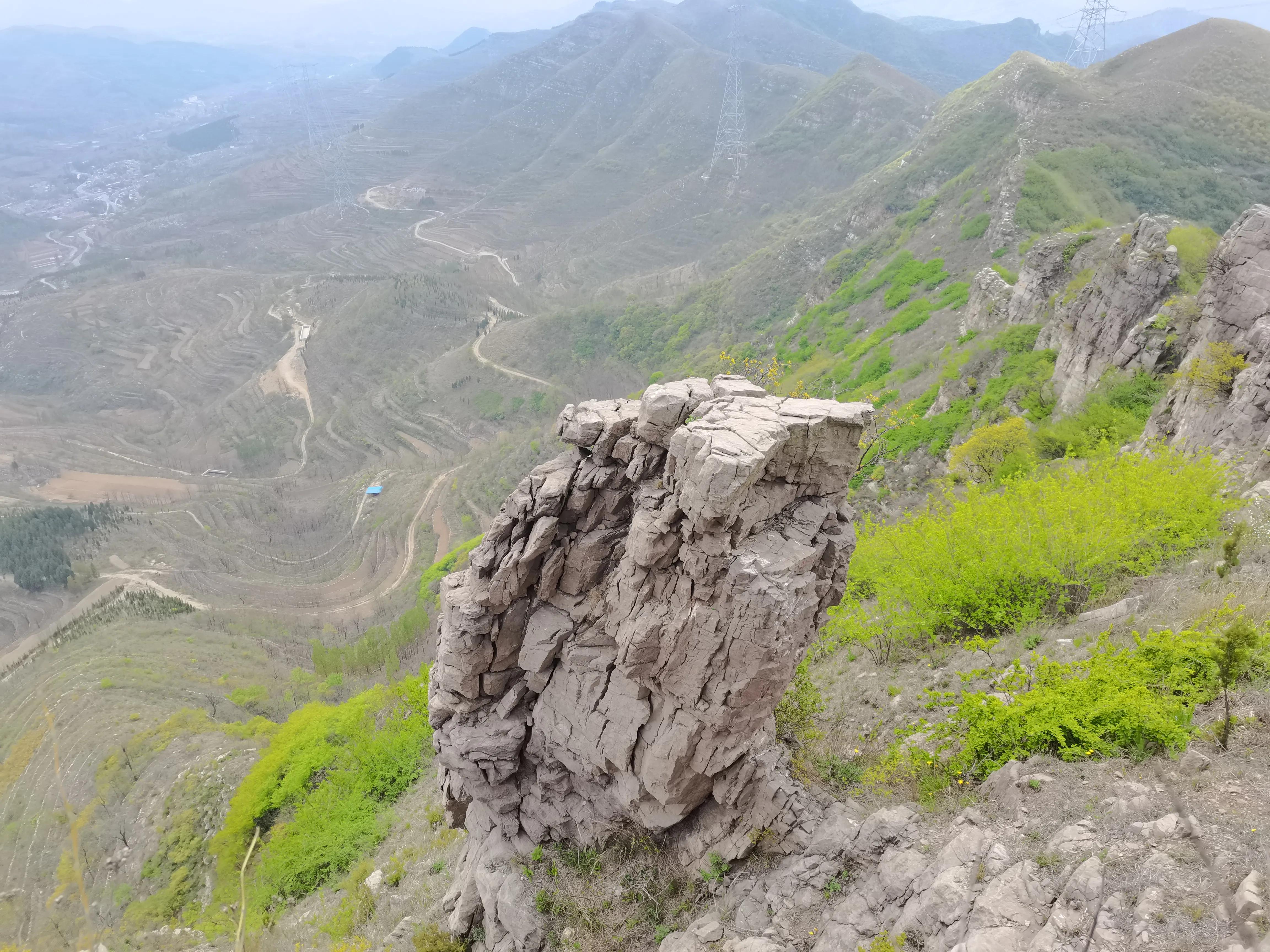 Tour the Three Boundary Monument of Perak Mountain in the West Chamber ...