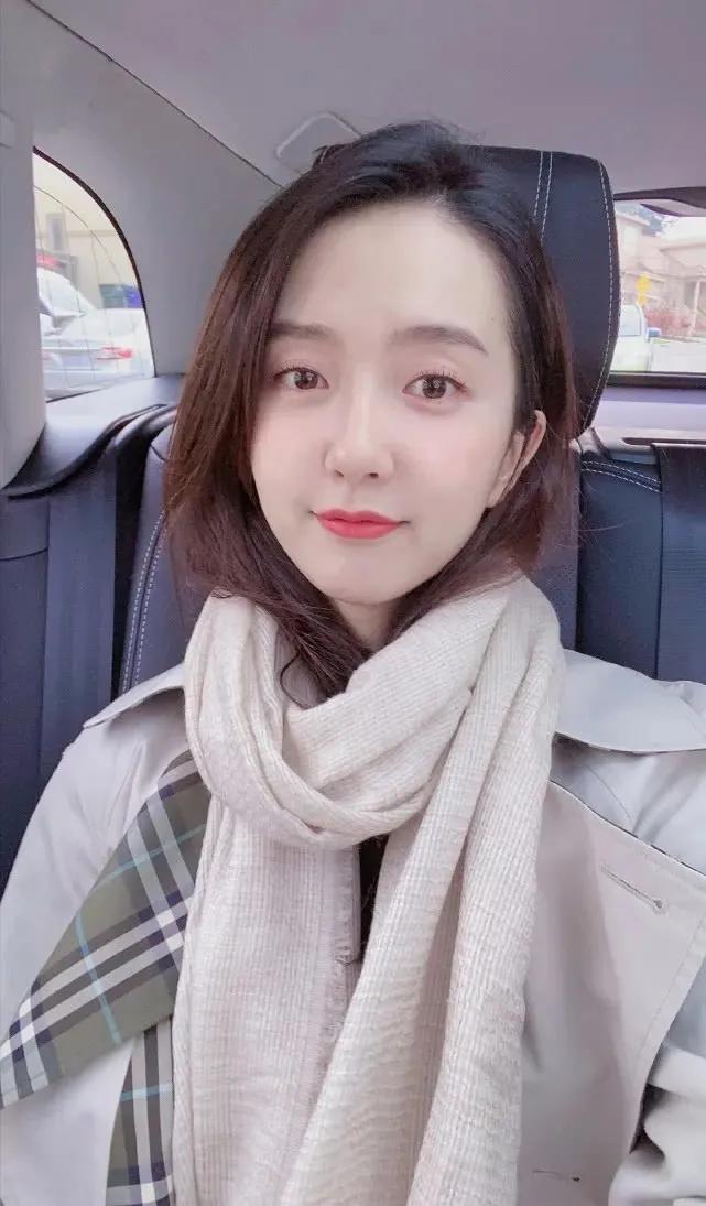 Beauty Photo Album (Xu Lingyue, Song Qian, Kan Qingzi) - iNEWS