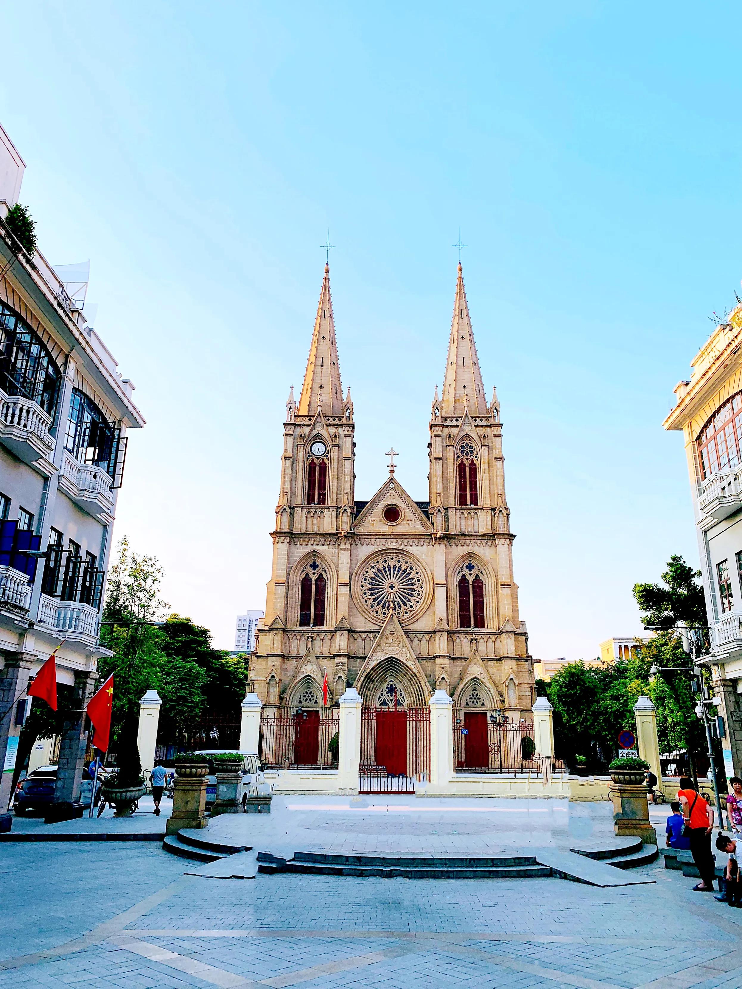 Beautiful!The largest Gothic church in China and Southeast Asia ...