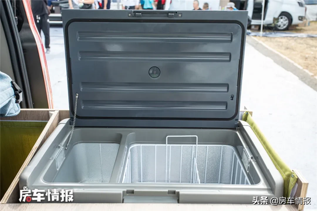 More than 200,000 Tourio RVs! 2.0T+6AT, the rear of the car can cook and go to work - iNEWS