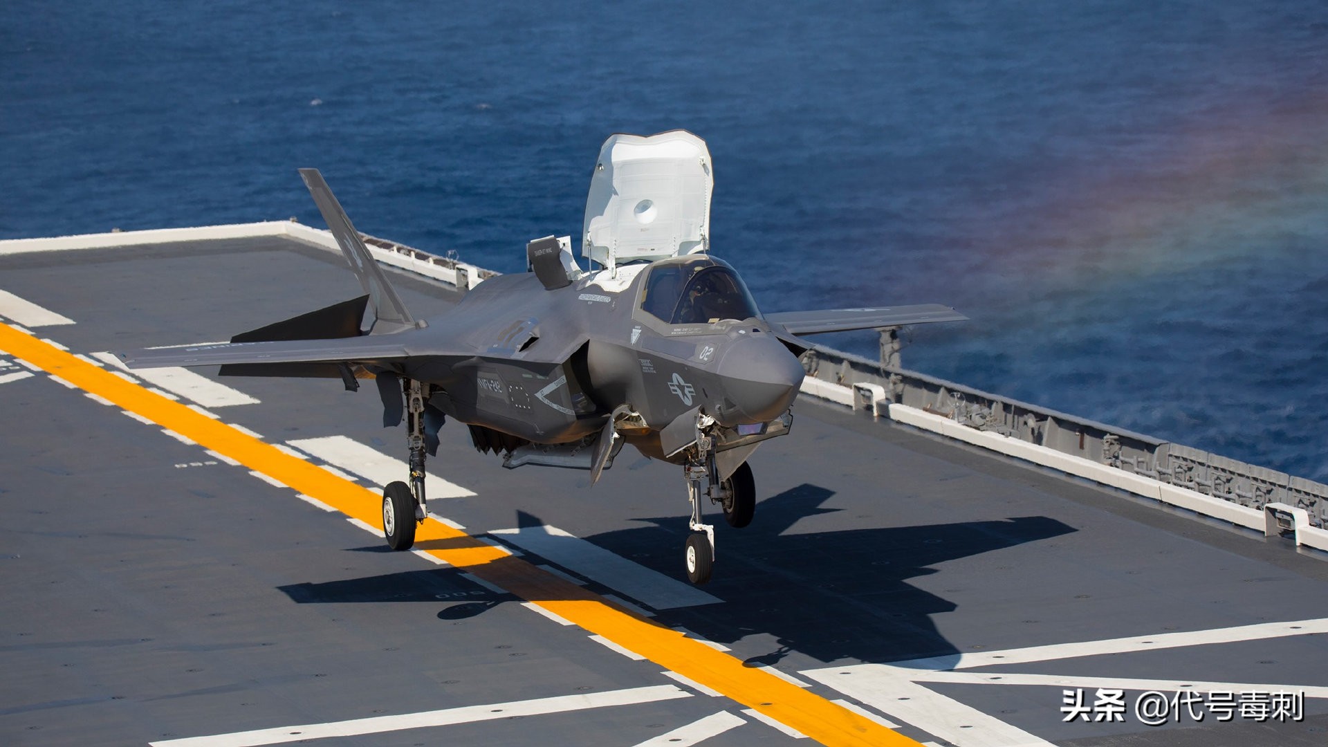 alert!The 4th-generation fighter F35 takes off and landed for the first ...