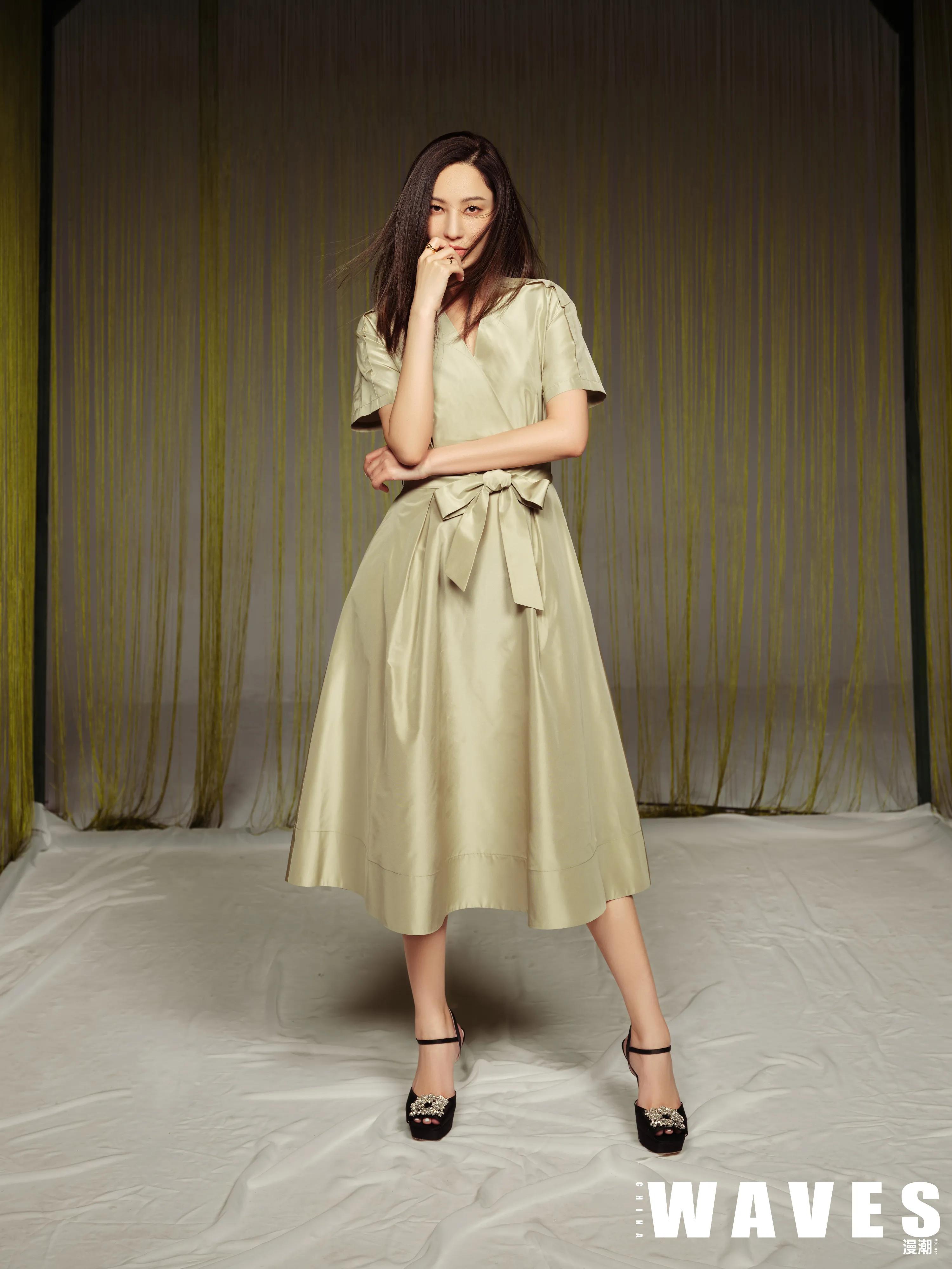 Star beauties: Zheng Xiyi, Yang Mi, Li Meng - iNEWS