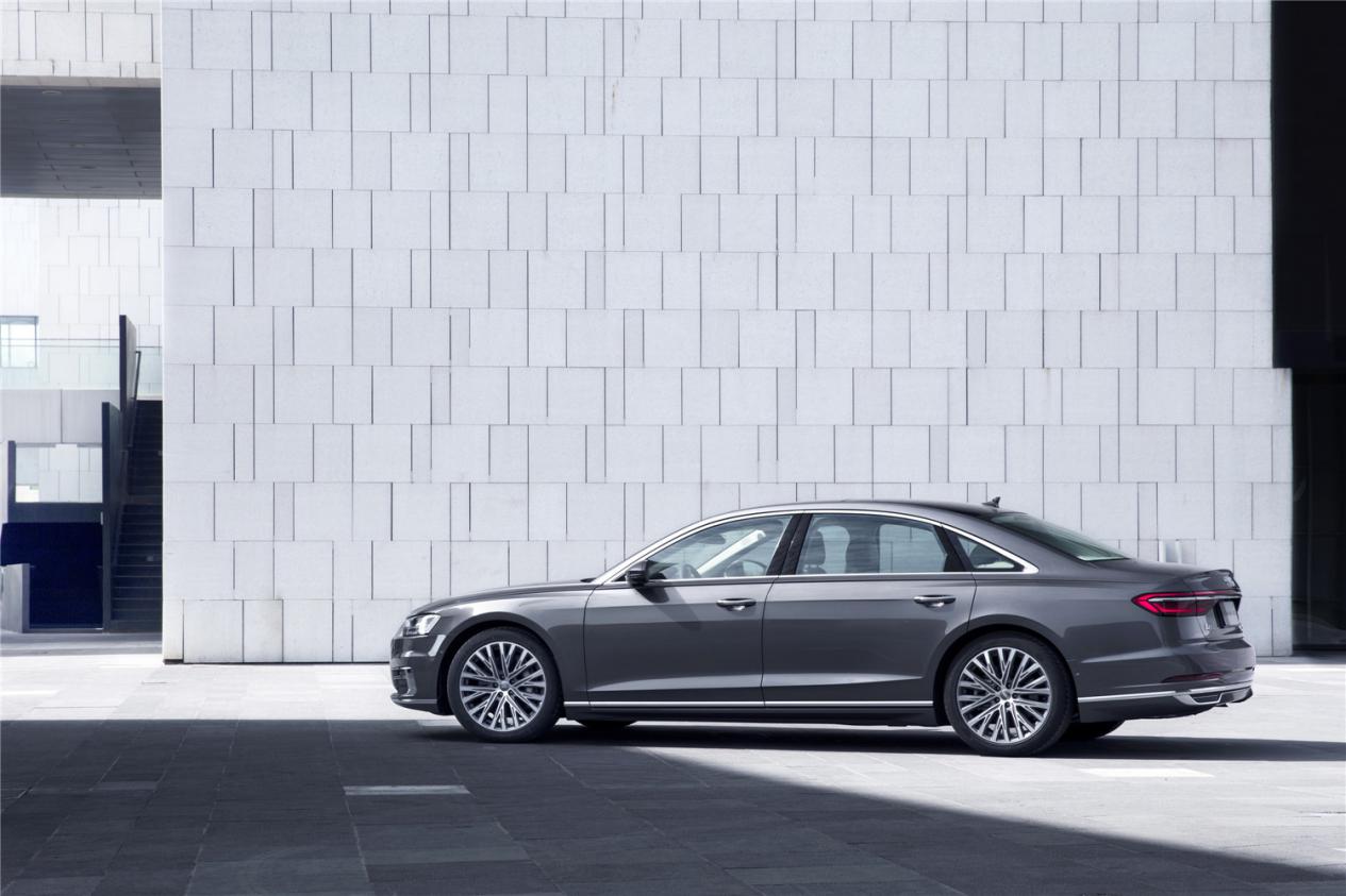 Audi revives the "Horch" brand, the ultra-luxury Horch version A8L refers to the Maybach S-class ...