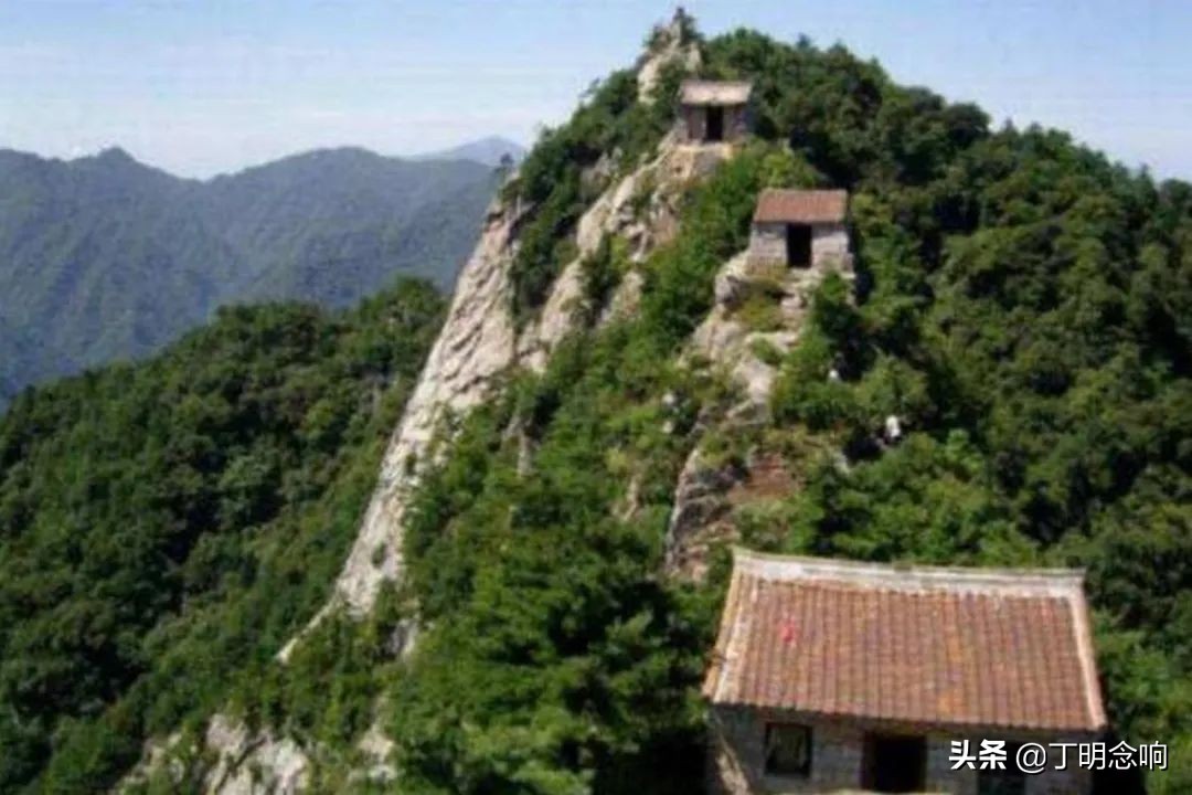 Liang Xiaosheng talks about "Awakening in the World": Life is half ...