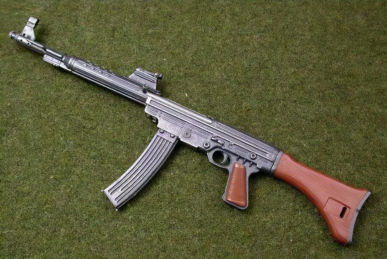 Compared with M1 carbine and StG44 assault rifle, where is the AK-47 better?The Soviet Union had ...