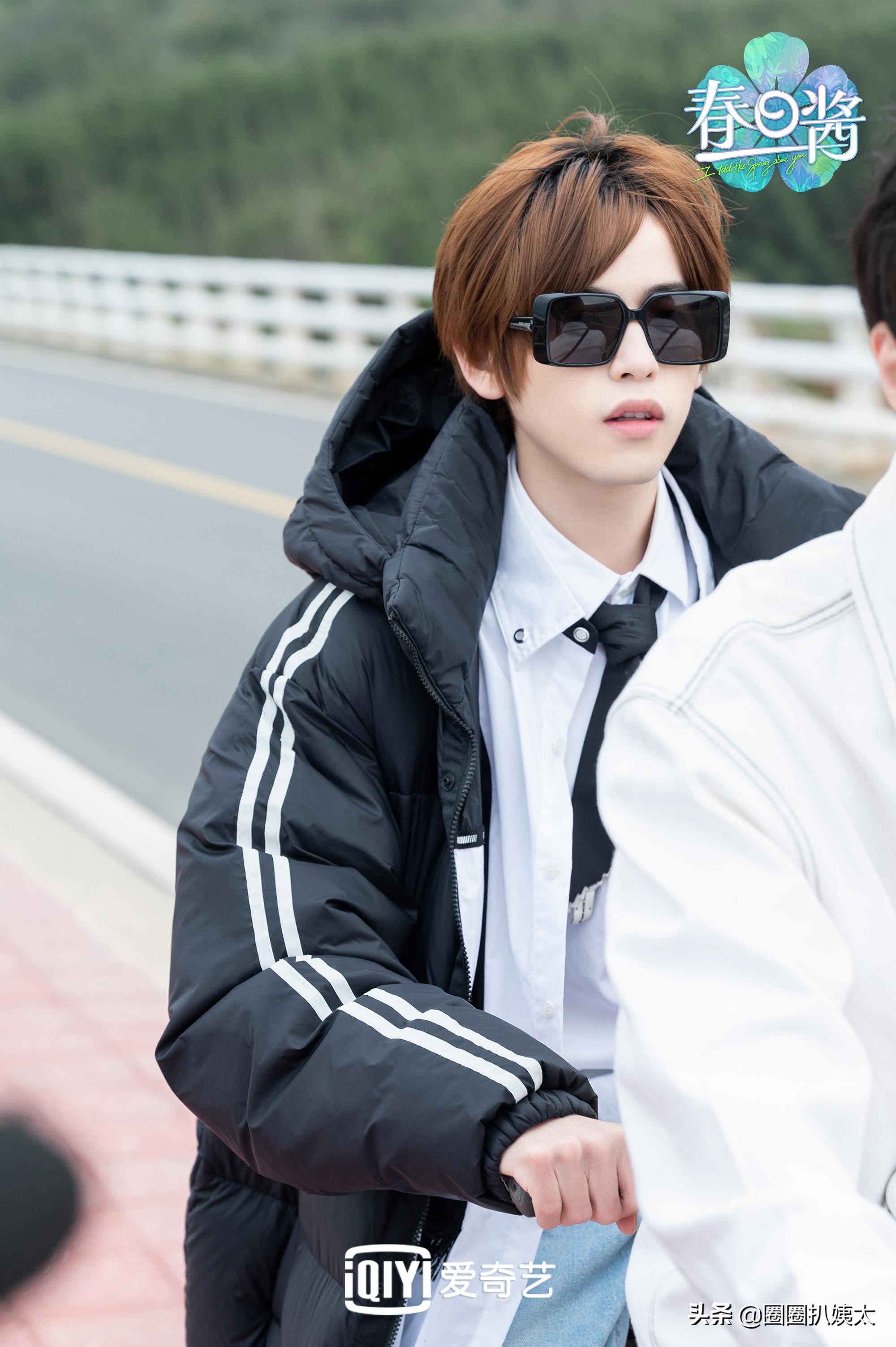 "Spring Sauce" Fei Qiming floats on the water during high tide, Hu Chunyang sailing competition ...