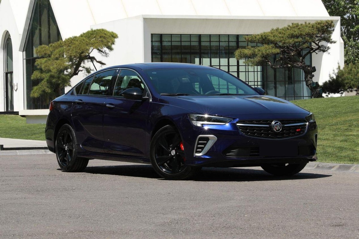 200,000 or so sports cars, these three can not be bypassed, the ...