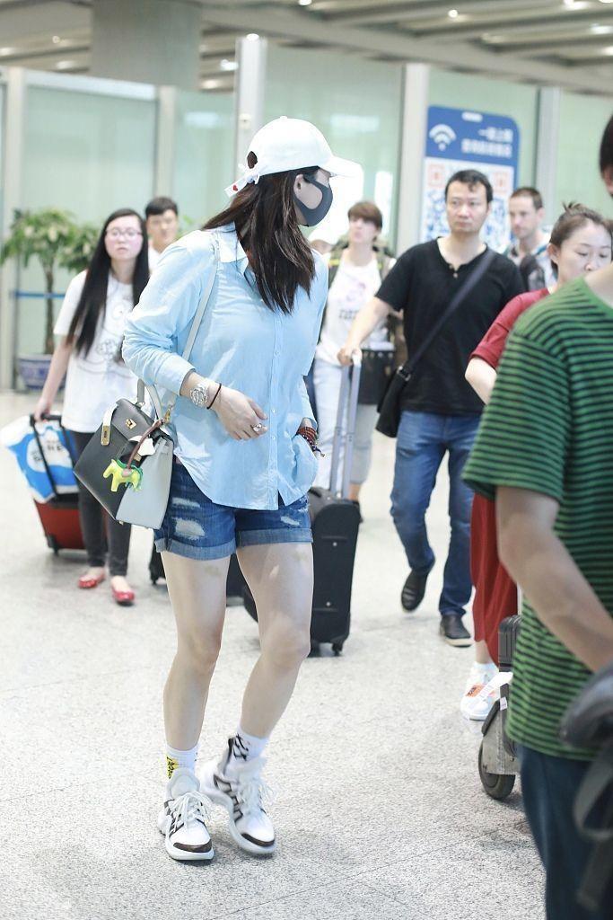 Whether it is beautiful or not, look at the legs first!Famous leg ...