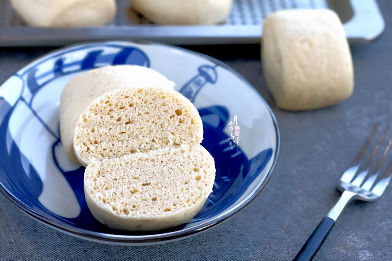 Millet makes steamed buns really fragrant, the dough does not need to ...