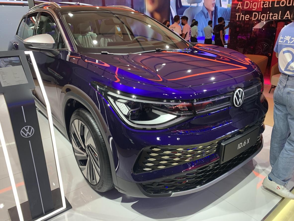 6 and 7 seats are available. Why does Volkswagen ID.6 X come first? - iNEWS