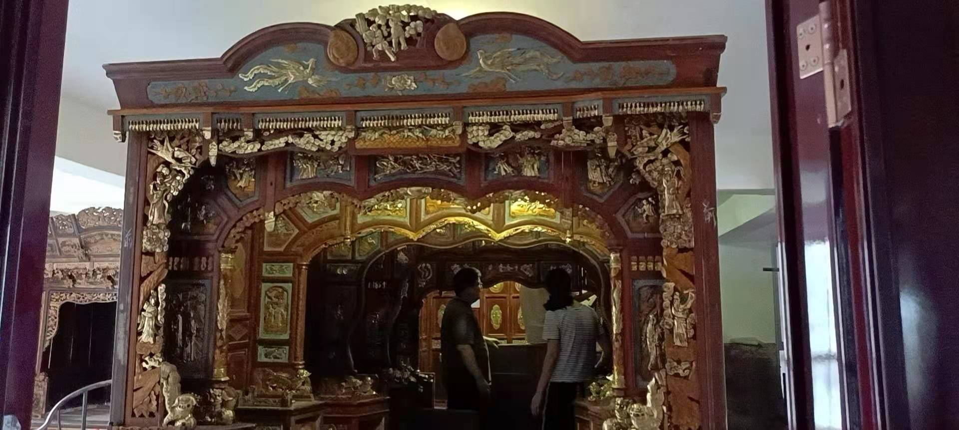 There is a kind of bed called Babu bed, do you understand? - iNEWS